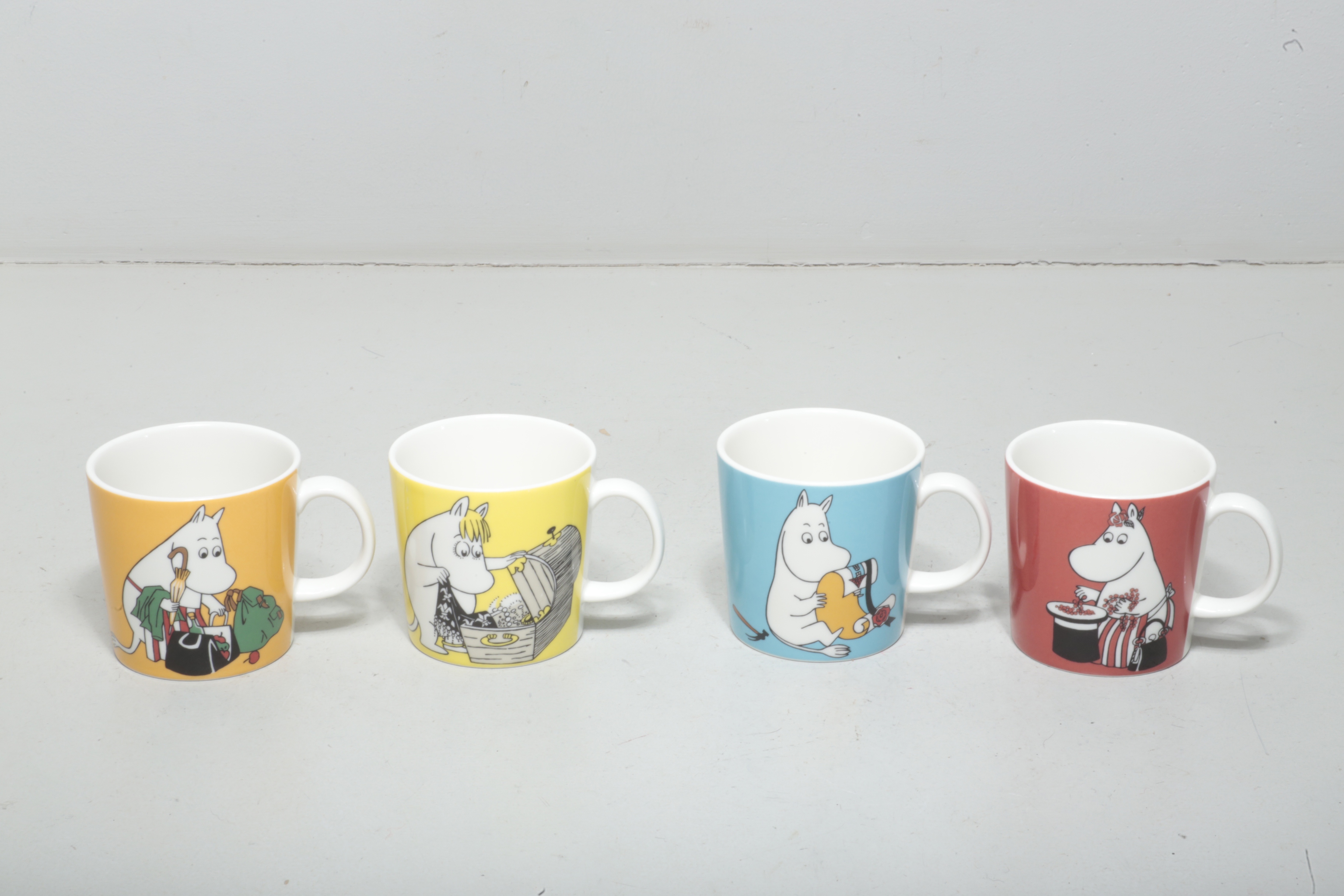 Arabia "Mumin" muggar, 4 stycken | Auktion